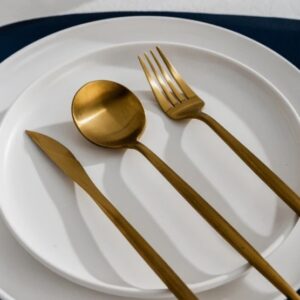 Jogo de Talheres Minimalista Dourado Ouro 24 Peças - Botonnê